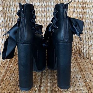 YRU | Shoes | Nib Yru Black Ballet Bae Platform Shoes M | Poshmark